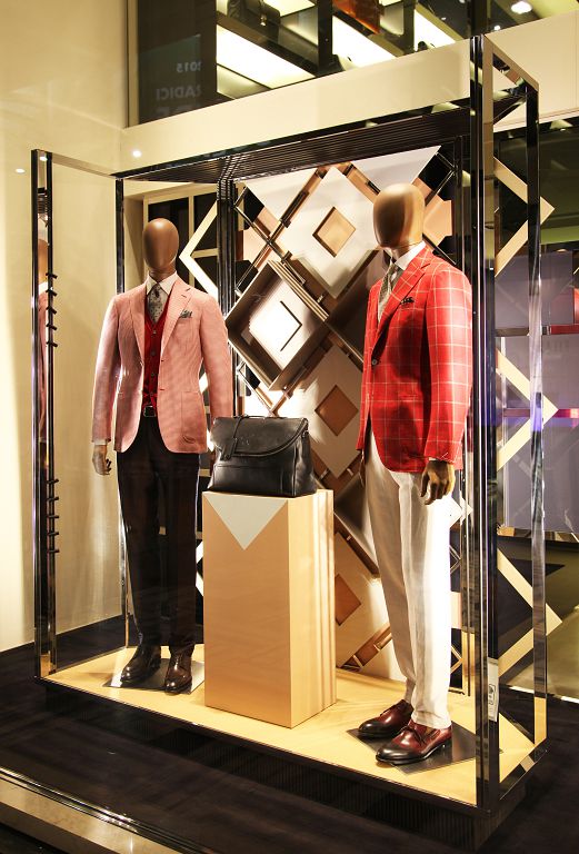 Windows display - New Crazy Colors